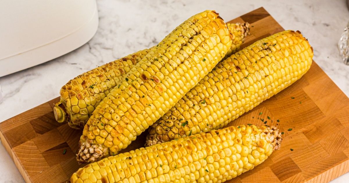 Easy Air Fryer Corn on the Cob | Air Frying Foodie